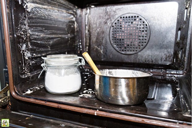 How to Clean Your Oven with Baking Soda | This Mama Cooks! On a Diet